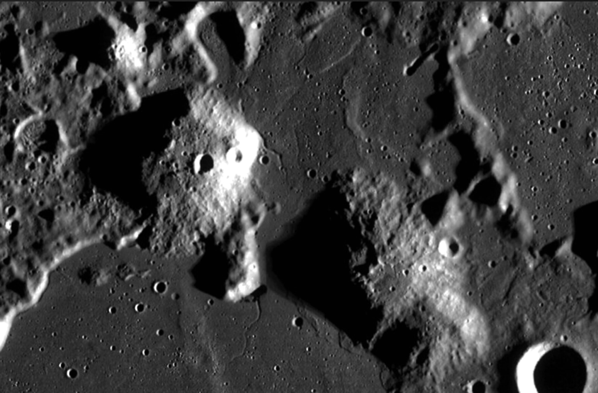 Firefly awarded million$$$ NASA contract for Moon delivery to ...